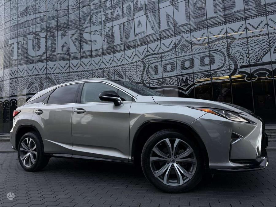 Pelēks Lexus RX 450h 2017 Kauņa, ar dzinēja tilpumu 3.46 L un nobraukumu 85 tūkst. km par 28800 €, foto 4 vietnē AUTOMOTO.COM.LV