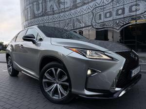 Pelēks Lexus RX 450h 2017 Kauņa, ar dzinēja tilpumu 3.46 L un nobraukumu 85 tūkst. km par 28800 €, foto 27 vietnē AUTOMOTO.COM.LV