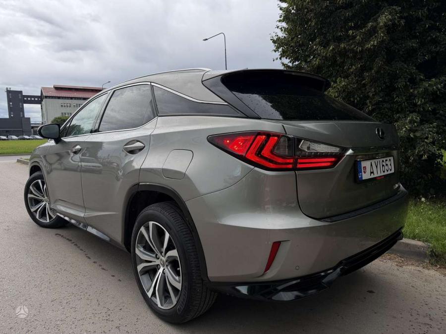 Grey Lexus RX 450h 2017 in Kaunas, with an engine capacity of 3.46 L and mileage of 86 thousand km for 27000 €, photo 4 on AUTOMOTO.COM.LV