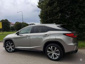 Grey Lexus RX 450h 2017 in Kaunas, with an engine capacity of 3.46 L and mileage of 86 thousand km for 27000 €, photo 18 on AUTOMOTO.COM.LV