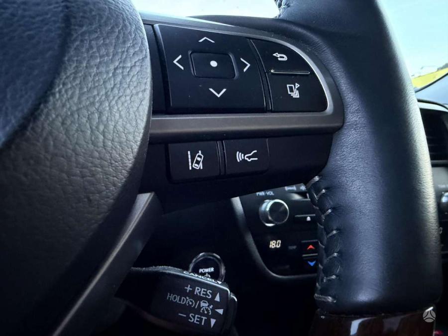 Grey Lexus RX 450h 2017 in Kaunas, with an engine capacity of 3.46 L and mileage of 86 thousand km for 26500 €, photo 18 on AUTOMOTO.COM.LV