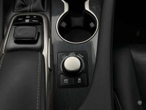 Серый Лексус RX 450h 2017 в Шяуляй, объемом двигателя 3.50 л и пробегом 274 тыс. км за 27200 €, фото 24 на AUTOMOTO.COM.LV