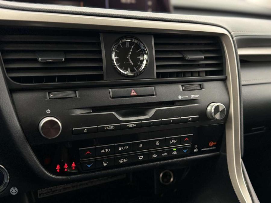 Серый Лексус RX 450h 2017 в Шяуляй, объемом двигателя 3.50 л и пробегом 274 тыс. км за 27200 €, фото 27 на AUTOMOTO.COM.LV