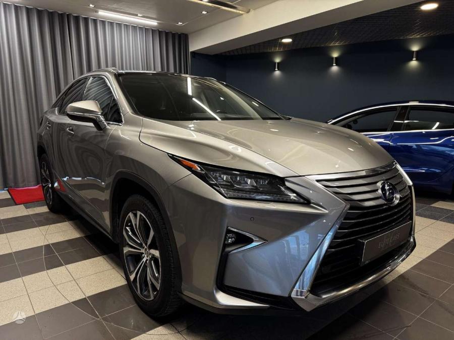 Pelēks Lexus RX 450h 2018 Rīga, ar dzinēja tilpumu 3.46 L un nobraukumu 131 tūkst. km par 28990 €, foto 3 vietnē AUTOMOTO.COM.LV