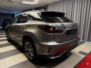Pelēks Lexus RX 450h 2018 Rīga, ar dzinēja tilpumu 3.46 L un nobraukumu 131 tūkst. km par 28990 €, foto 4 vietnē AUTOMOTO.COM.LV