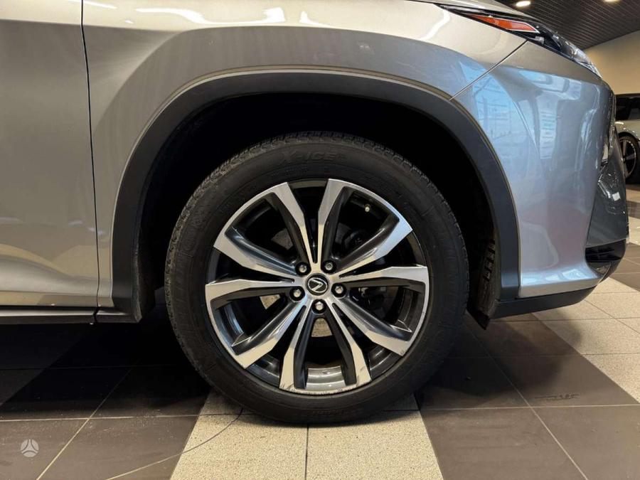 Pelēks Lexus RX 450h 2018 Rīga, ar dzinēja tilpumu 3.46 L un nobraukumu 131 tūkst. km par 28990 €, foto 30 vietnē AUTOMOTO.COM.LV