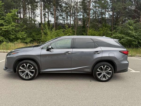 Grey Lexus RX 450h 2018 in Vilnius, with an engine capacity of 3.46 L and mileage of 114 thousand km for 24500 €, photo 3 on AUTOMOTO.COM.LV
