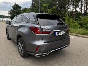 Серый Лексус RX 450h 2018 в Вильнюс, объемом двигателя 3.46 л и пробегом 114 тыс. км за 24500 €, фото 5 на AUTOMOTO.COM.LV