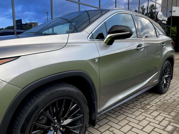 Grey Lexus RX 450h 2018 in Vilnius, with an engine capacity of 3.46 L and mileage of 221 thousand km for 32500 €, photo 3 on AUTOMOTO.COM.LV