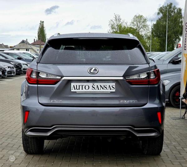 Pelēks Lexus RX 450h 2018 Tauragė, ar dzinēja tilpumu 3.46 L un nobraukumu 201 tūkst. km par 24900 €, foto 9 vietnē AUTOMOTO.COM.LV
