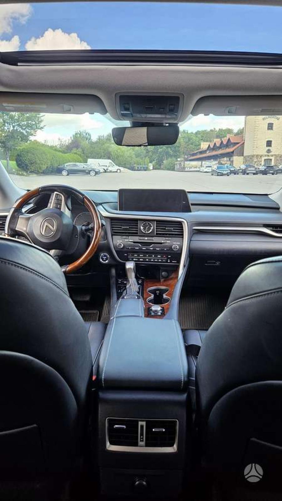 Grey Lexus RX 450h 2018 in Vilnius, with an engine capacity of 3.46 L and mileage of 115 thousand km for 27300 €, photo 11 on AUTOMOTO.COM.LV