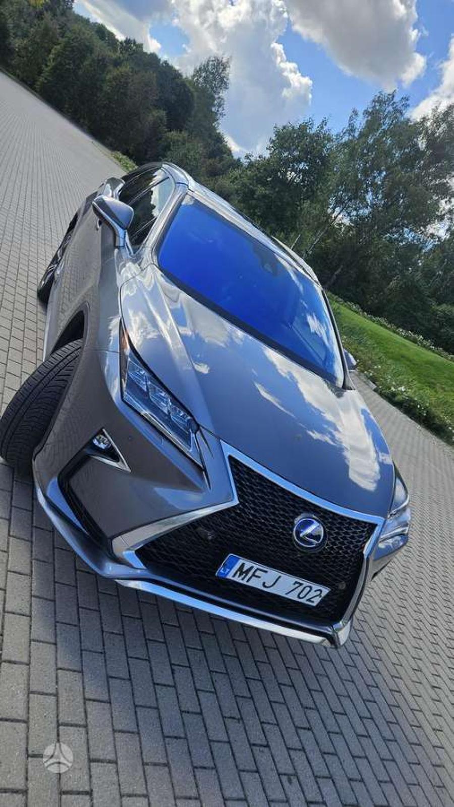 Grey Lexus RX 450h 2018 in Vilnius, with an engine capacity of 3.46 L and mileage of 115 thousand km for 27300 €, photo 30 on AUTOMOTO.COM.LV