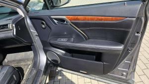 Grey Lexus RX 450h 2018 in Vilnius, with an engine capacity of 3.46 L and mileage of 115 thousand km for 27300 €, photo 57 on AUTOMOTO.COM.LV