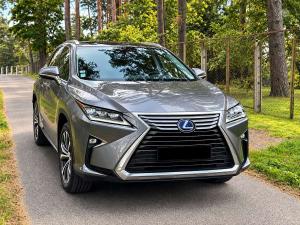 Grey Lexus RX 450h 2018 in Vilnius, with an engine capacity of 3.46 L and mileage of 220 thousand km for 27700 €, photo 3 on AUTOMOTO.COM.LV