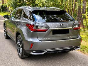 Grey Lexus RX 450h 2018 in Vilnius, with an engine capacity of 3.46 L and mileage of 220 thousand km for 27700 €, photo 10 on AUTOMOTO.COM.LV