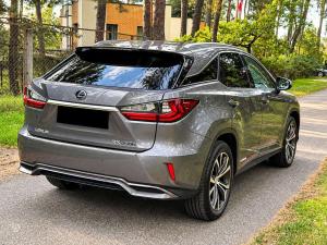 Grey Lexus RX 450h 2018 in Vilnius, with an engine capacity of 3.46 L and mileage of 220 thousand km for 27700 €, photo 12 on AUTOMOTO.COM.LV