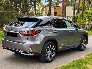 Grey Lexus RX 450h 2018 in Vilnius, with an engine capacity of 3.46 L and mileage of 220 thousand km for 27700 €, photo 13 on AUTOMOTO.COM.LV