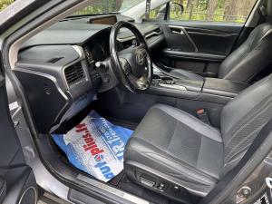 Grey Lexus RX 450h 2018 in Vilnius, with an engine capacity of 3.46 L and mileage of 220 thousand km for 27700 €, photo 15 on AUTOMOTO.COM.LV
