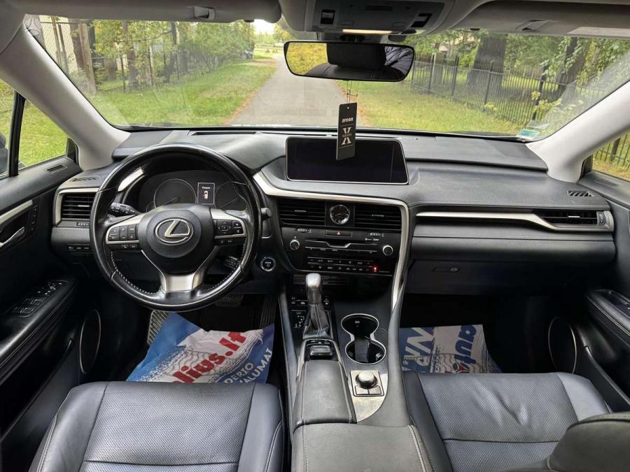 Grey Lexus RX 450h 2018 in Vilnius, with an engine capacity of 3.46 L and mileage of 220 thousand km for 27500 €, photo 19 on AUTOMOTO.COM.LV
