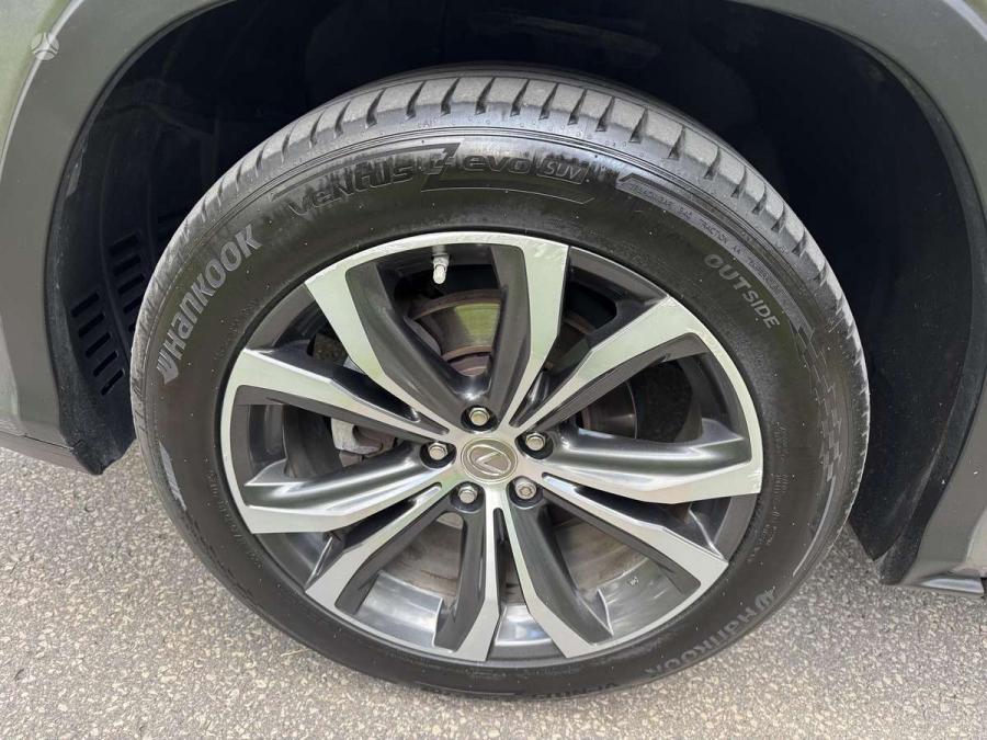 Grey Lexus RX 450h 2018 in Vilnius, with an engine capacity of 3.46 L and mileage of 220 thousand km for 27500 €, photo 39 on AUTOMOTO.COM.LV