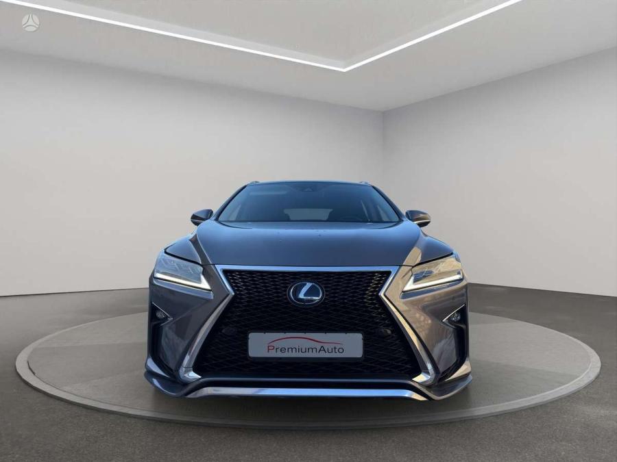 Pelēks Lexus RX 450h 2018 Viļņa, ar dzinēja tilpumu 3.46 L un nobraukumu 90 tūkst. km par 29900 €, foto 4 vietnē AUTOMOTO.COM.LV