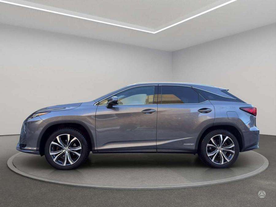 Pelēks Lexus RX 450h 2018 Viļņa, ar dzinēja tilpumu 3.46 L un nobraukumu 90 tūkst. km par 29900 €, foto 5 vietnē AUTOMOTO.COM.LV