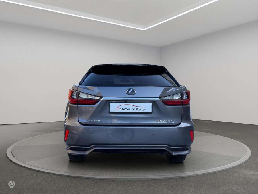 Pelēks Lexus RX 450h 2018 Viļņa, ar dzinēja tilpumu 3.46 L un nobraukumu 90 tūkst. km par 29900 €, foto 8 vietnē AUTOMOTO.COM.LV