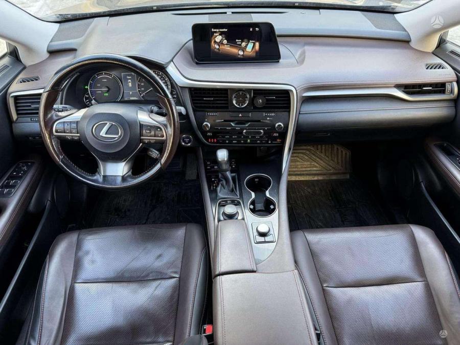 Pelēks Lexus RX 450h 2018 Viļņa, ar dzinēja tilpumu 3.46 L un nobraukumu 90 tūkst. km par 29900 €, foto 11 vietnē AUTOMOTO.COM.LV