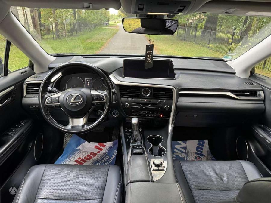 Pelēks Lexus RX 450h 2018 Viļņa, ar dzinēja tilpumu 3.46 L un nobraukumu 220 tūkst. km par 27490 €, foto 19 vietnē AUTOMOTO.COM.LV