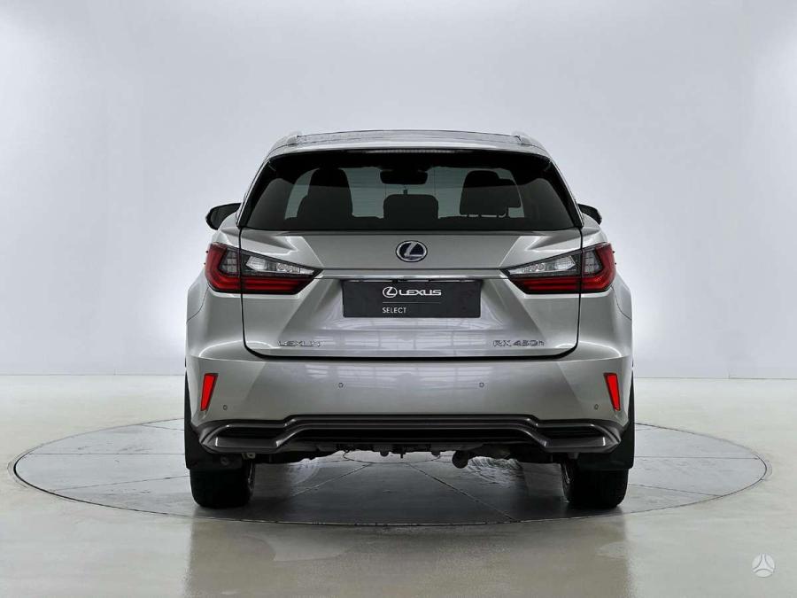 Pelēks Lexus RX 450h 2019 Viļņa, ar dzinēja tilpumu 3.46 L un nobraukumu 145 tūkst. km par 36900 €, foto 4 vietnē AUTOMOTO.COM.LV