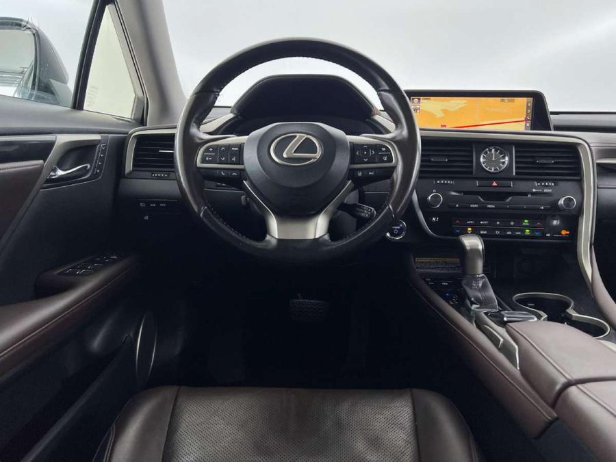 Pelēks Lexus RX 450h 2019 Viļņa, ar dzinēja tilpumu 3.46 L un nobraukumu 145 tūkst. km par 36900 €, foto 9 vietnē AUTOMOTO.COM.LV