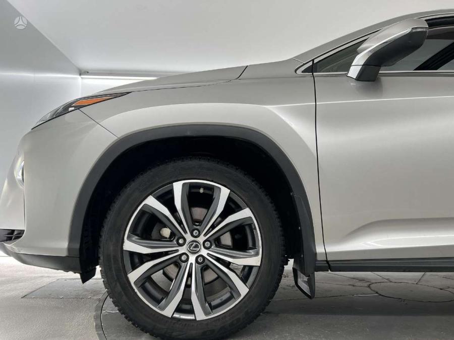 Pelēks Lexus RX 450h 2019 Viļņa, ar dzinēja tilpumu 3.46 L un nobraukumu 145 tūkst. km par 36900 €, foto 15 vietnē AUTOMOTO.COM.LV