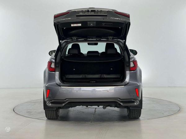 Grey Lexus RX 450h 2019 in Vilnius, with an engine capacity of 3.46 L and mileage of 113 thousand km for 33900 €, photo 11 on AUTOMOTO.COM.LV