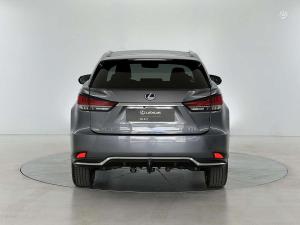 Pelēks Lexus RX 450h 2021 Viļņa, ar dzinēja tilpumu 3.46 L un nobraukumu 65 tūkst. km par 45900 €, foto 5 vietnē AUTOMOTO.COM.LV