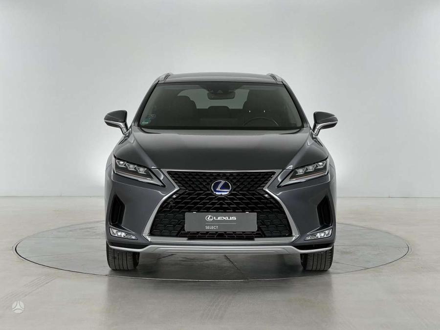 Pelēks Lexus RX 450h 2021 Viļņa, ar dzinēja tilpumu 3.46 L un nobraukumu 65 tūkst. km par 45900 €, foto 6 vietnē AUTOMOTO.COM.LV