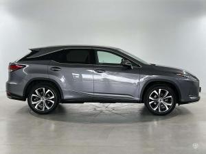 Pelēks Lexus RX 450h 2021 Viļņa, ar dzinēja tilpumu 3.46 L un nobraukumu 65 tūkst. km par 45900 €, foto 17 vietnē AUTOMOTO.COM.LV
