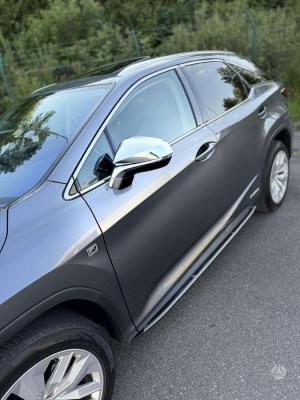 Grey Lexus RX 450h 2021 in Vilnius, with an engine capacity of 3.50 L and mileage of 30 thousand km for 38900 €, photo 11 on AUTOMOTO.COM.LV