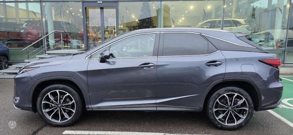 Grey Lexus RX 450h 2022 in Vilnius, with an engine capacity of 3.46 L and mileage of 61 thousand km for 42250 €, photo 6 on AUTOMOTO.COM.LV
