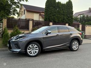 Pelēks Lexus RX 450h 2022 Viļņa, ar dzinēja tilpumu 3.50 L un nobraukumu 29 tūkst. km par 39450 €, foto 5 vietnē AUTOMOTO.COM.LV