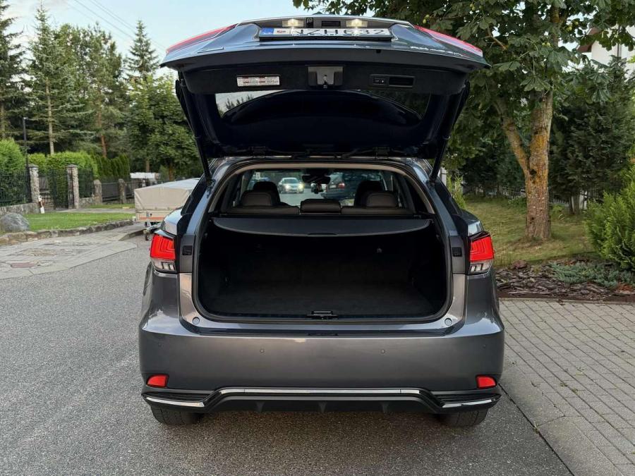 Pelēks Lexus RX 450h 2022 Viļņa, ar dzinēja tilpumu 3.50 L un nobraukumu 29 tūkst. km par 39450 €, foto 15 vietnē AUTOMOTO.COM.LV