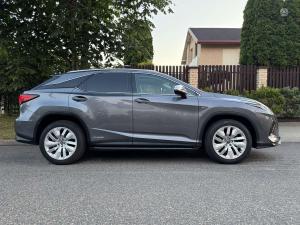 Pelēks Lexus RX 450h 2022 Viļņa, ar dzinēja tilpumu 3.50 L un nobraukumu 29 tūkst. km par 39450 €, foto 23 vietnē AUTOMOTO.COM.LV