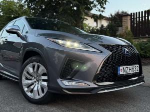 Pelēks Lexus RX 450h 2022 Viļņa, ar dzinēja tilpumu 3.50 L un nobraukumu 29 tūkst. km par 39450 €, foto 26 vietnē AUTOMOTO.COM.LV