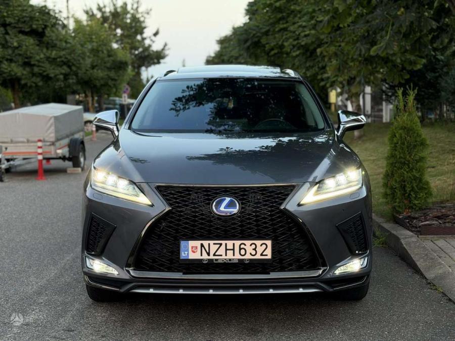 Pelēks Lexus RX 450h 2022 Viļņa, ar dzinēja tilpumu 3.50 L un nobraukumu 29 tūkst. km par 39450 €, foto 30 vietnē AUTOMOTO.COM.LV
