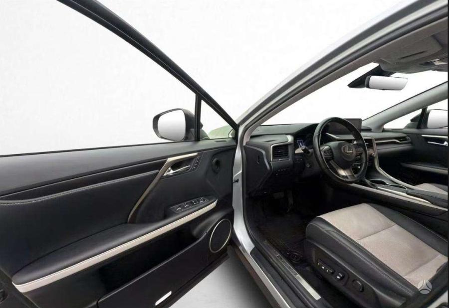 Grey Lexus RX 450h 2022 in Vilnius, with an engine capacity of 3.46 L and mileage of 86 thousand km for 43000 €, photo 12 on AUTOMOTO.COM.LV