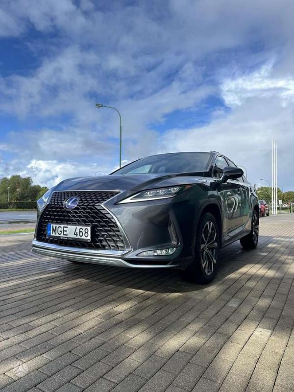 Grey Lexus RX 450h 2022 in Klaipeda, with an engine capacity of 3.46 L and mileage of 133 thousand km for 42800 €, photo 5 on AUTOMOTO.COM.LV