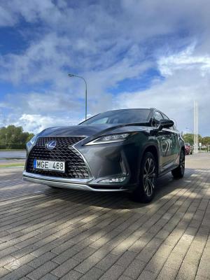 Pelēks Lexus RX 450h 2022 Klaipėda, ar dzinēja tilpumu 3.46 L un nobraukumu 133 tūkst. km par 42800 €, foto 5 vietnē AUTOMOTO.COM.LV