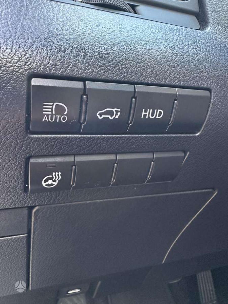 Pelēks Lexus RX 450h 2022 Klaipėda, ar dzinēja tilpumu 3.46 L un nobraukumu 133 tūkst. km par 42800 €, foto 15 vietnē AUTOMOTO.COM.LV