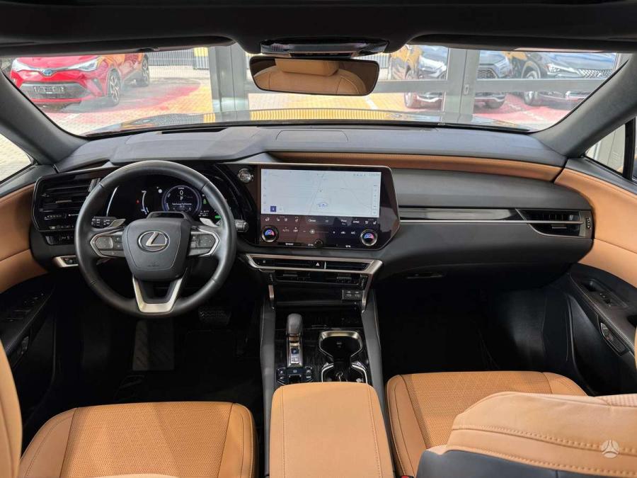 Grey Lexus RX 450h 2023 in Siauliai, with an engine capacity of 2.49 L and mileage of 12 thousand km for 60900 €, photo 15 on AUTOMOTO.COM.LV