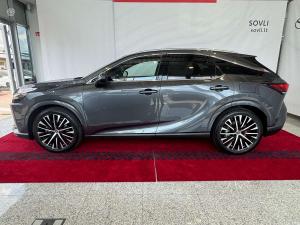 Grey Lexus RX 450h 2023 in Siauliai, with an engine capacity of 2.49 L and mileage of 12 thousand km for 60900 €, photo 41 on AUTOMOTO.COM.LV