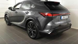 Pelēks Lexus RX 450h 2025 Viļņa, ar dzinēja tilpumu 2.49 L un nobraukumu 7 tūkst. km par 69999 €, foto 4 vietnē AUTOMOTO.COM.LV